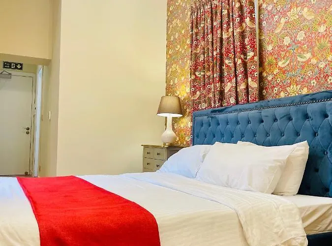 HOTEL THE RED FARM RELAIS & SPA, IKLIN